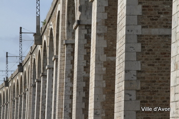 Le viaduc et le chemin de fer - Ville d’Avon