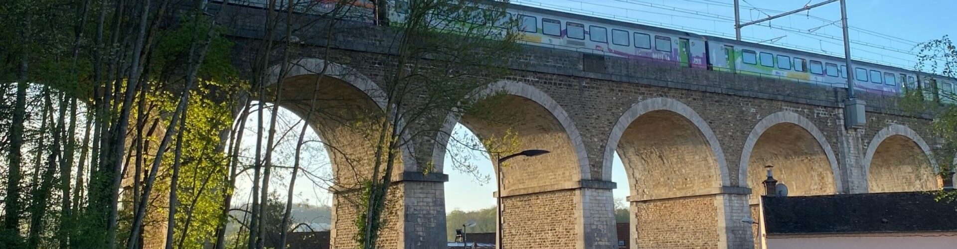 Le viaduc et le chemin de fer - Ville d’Avon